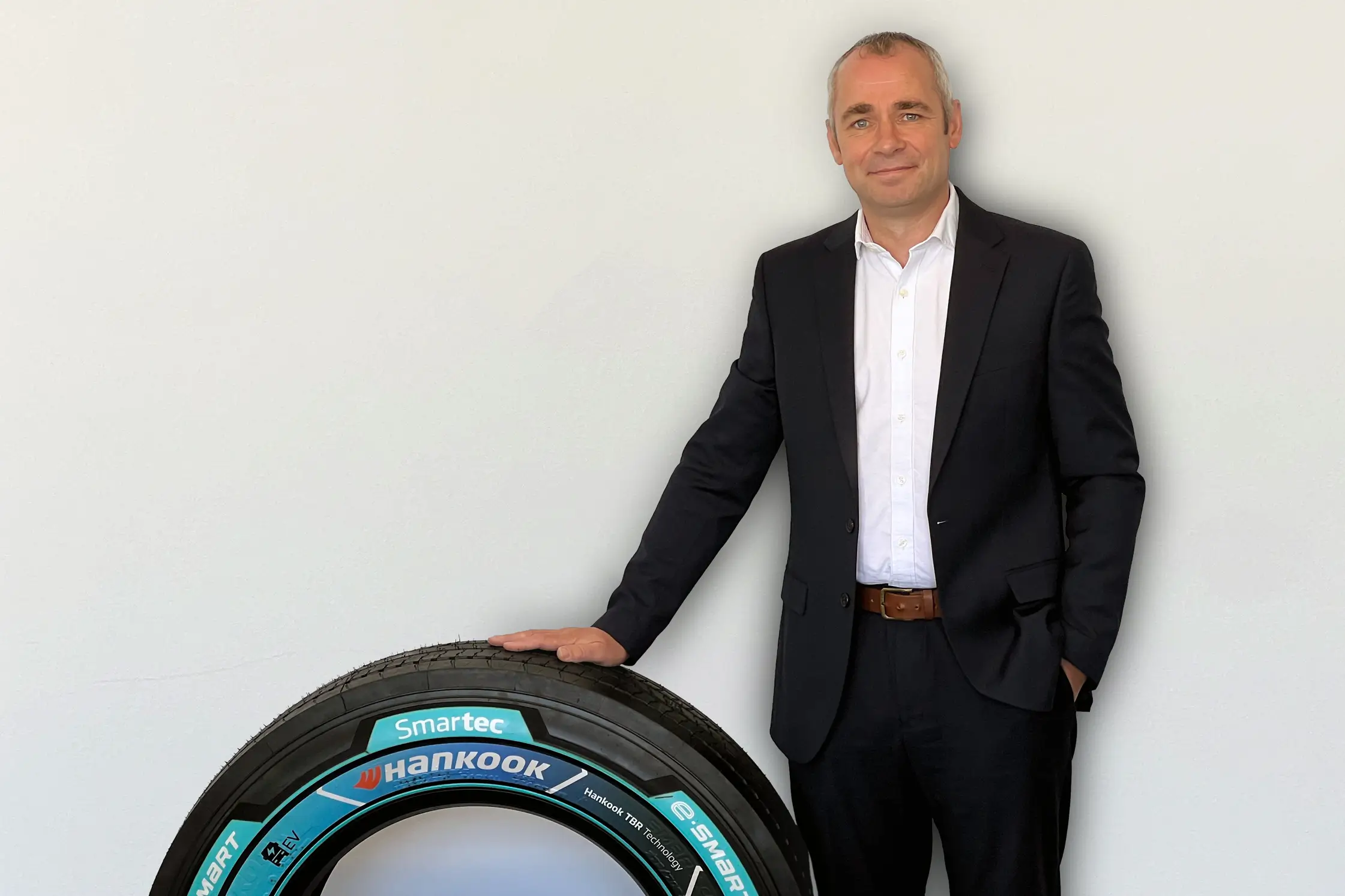 Richard Bezzant is appointed Truck & Bus Marketing Director at Hankook